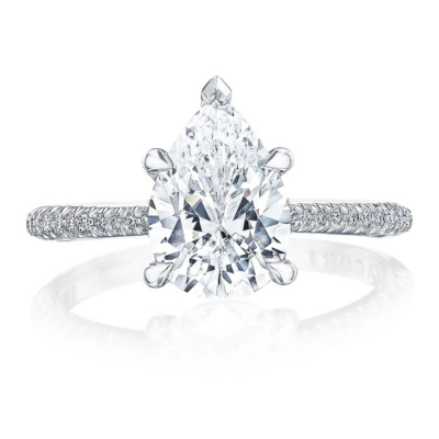How To Choose a Pavé Engagement Ring