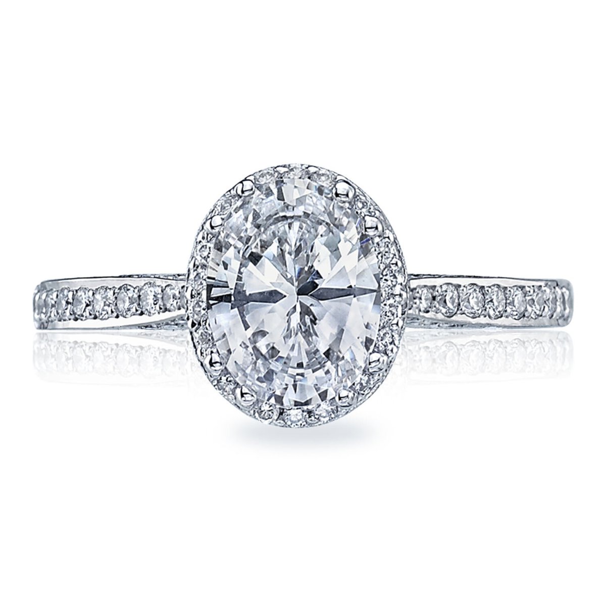 Oval-Cut Diamond: What to Look for in Oval Shaped Diamonds